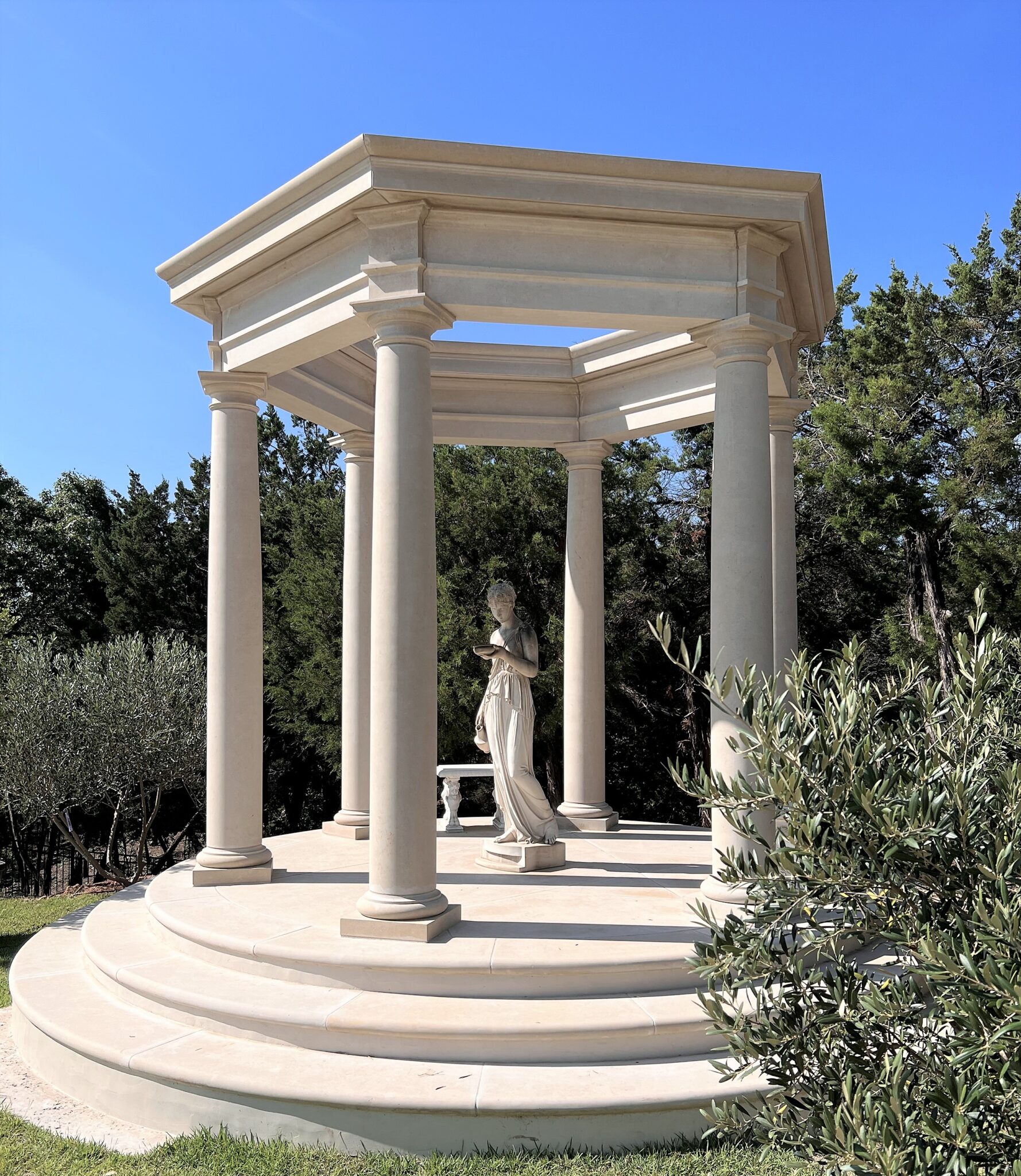Continental Cut Stone | Texas Limestone Quarrier and Custom Fabricator